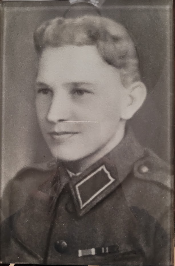 Sotapolku.fi - Pikkarainen, Vilho Sakari